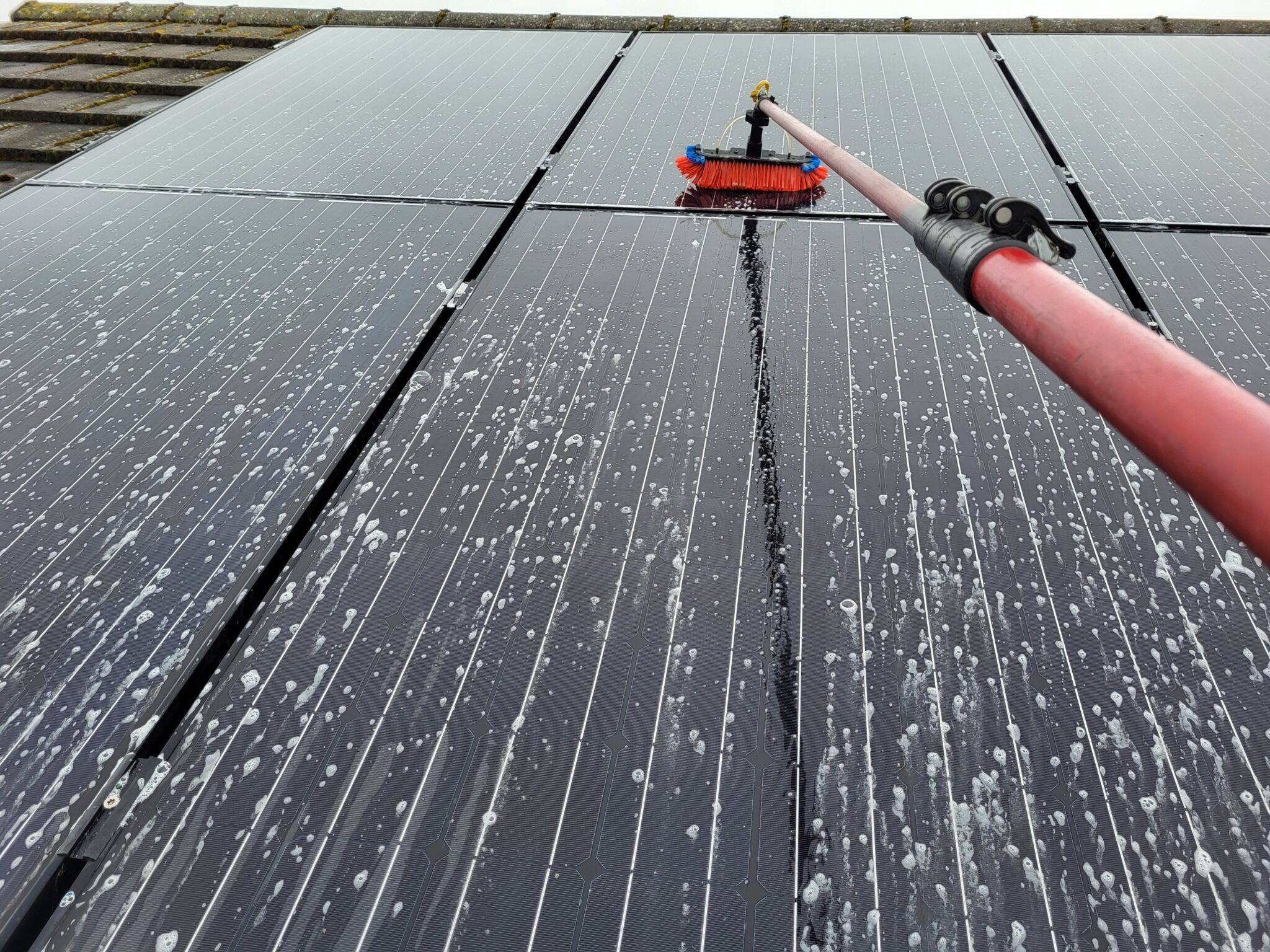 Service & Clean - Lukas Solar Services